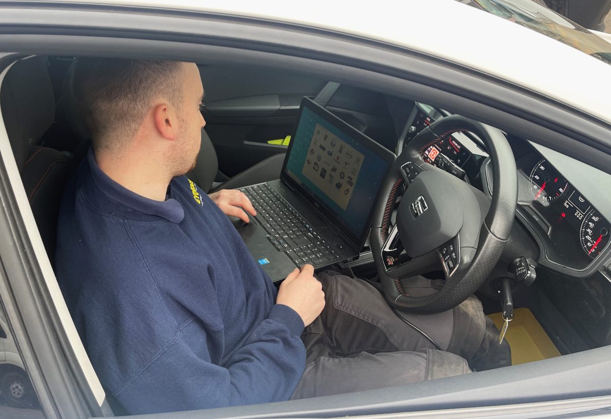 Ford car key replacement - Eydens Auto Locksmiths and Vehicle Security